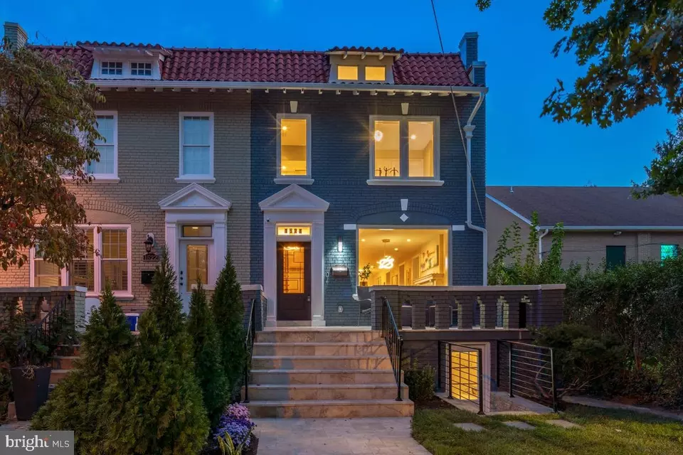 1524 Allison St NW, Washington, DC 20011 - Movoto