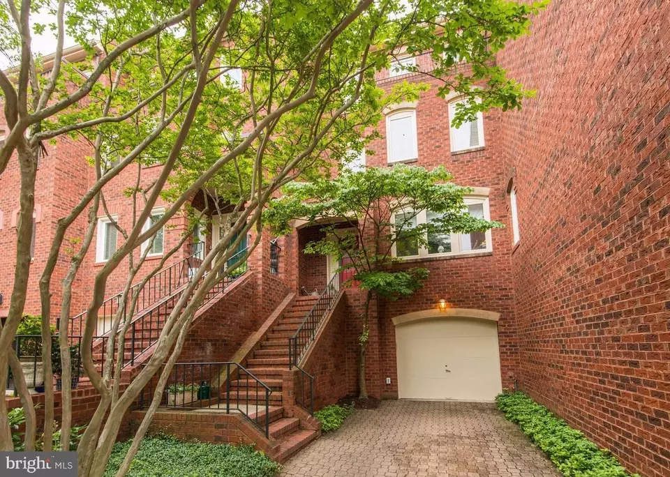 3962 Georgetown Ct NW, Washington, DC 20007 | 1 photo - Movoto