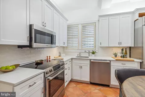 1901 Wyoming Ave NW #10, Washington, DC 20009 | 39 Photos - Movoto