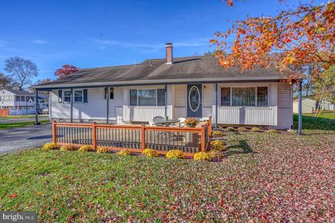 10 W Rutherford Dr, Newark, DE 19713 | 28 Photos | MLS #DENC2034408 ...