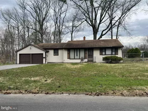 244 Old Churchmans Rd, New Castle, DE 19720 | 2 Photos - Movoto