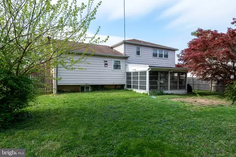 17 Finney Rd, New Castle, DE 19720 | 25 Photos - Movoto