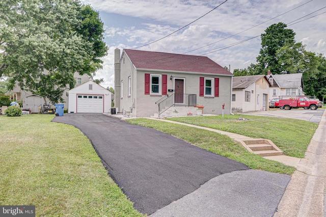 209 East Ave, New Castle, DE 19720 | 55 Photos - Movoto