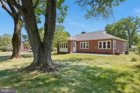 12 Maplewood Ln, Wilmington, DE 19810 | 23 Photos - Movoto