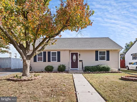 11 Southgate Blvd, New Castle, DE 19720 - Movoto