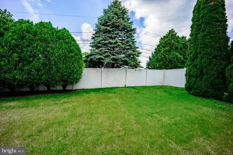 207 Beau Tree Dr, Wilmington, DE 19810 | MLS# DENC2081656 | 21 Photos ...