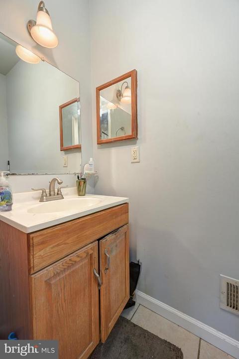 7613 Quarterfield Rd, Glen Burnie, MD 21061 - Movoto