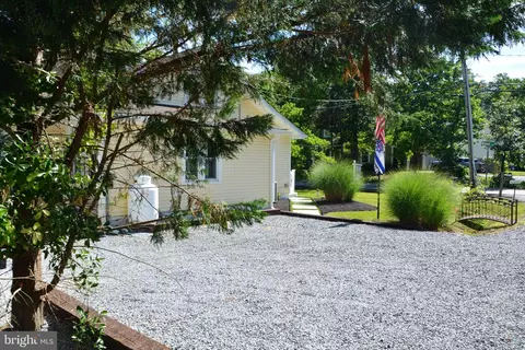 840 Walnut Ave, North Beach, MD 20714 | 56 Photos - Movoto