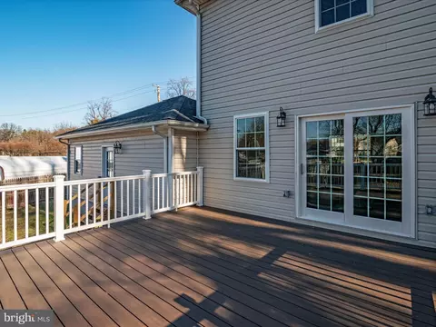 8134 Solley Rd, Pasadena, MD 21122 | 45 Photos - Movoto