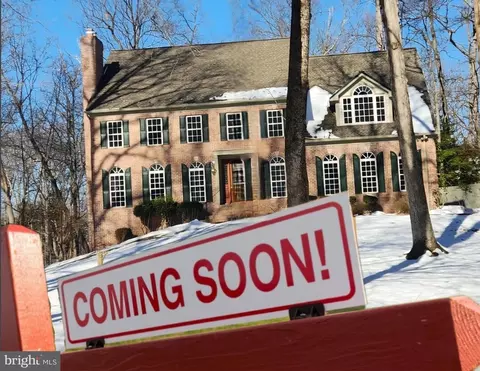 650 Pinewood Dr, Annapolis, MD 21401 | 1 photo - Movoto