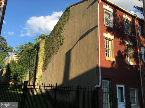 111 S Poppleton St, Baltimore, MD 21201 | 38 Photos | MLS #MDBA554834 ...