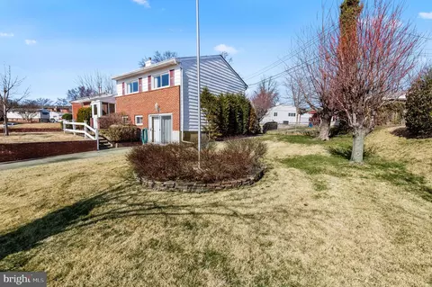 8403 Kings Ridge Rd, Parkville, MD 21234 | 37 Photos - Movoto