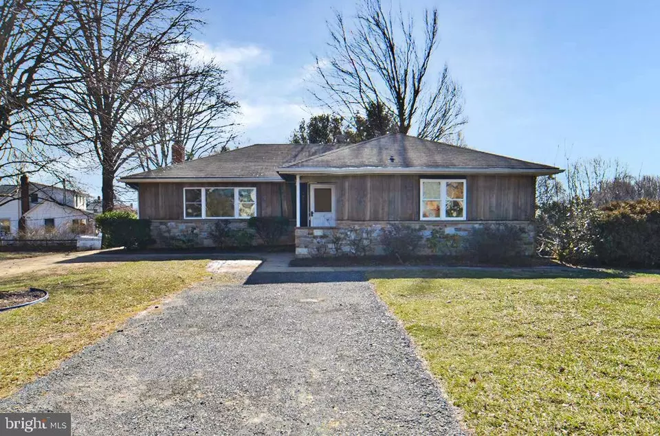 5303 Emory Rd, Upperco, MD 21155 | 28 Photos - Movoto