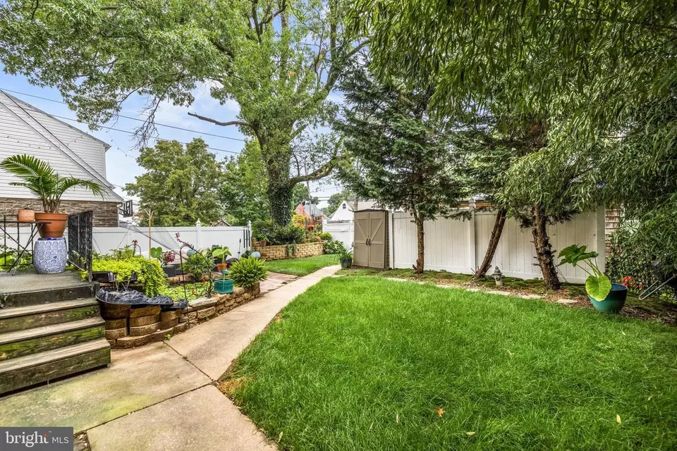 2614 Taylor Ave, Parkville, MD 21234 | 30 Photos - Movoto