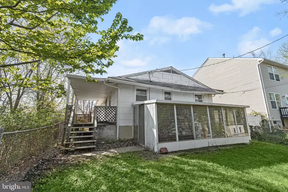 517 Winters Ln, Catonsville, MD 21228 | 33 Photos - Movoto