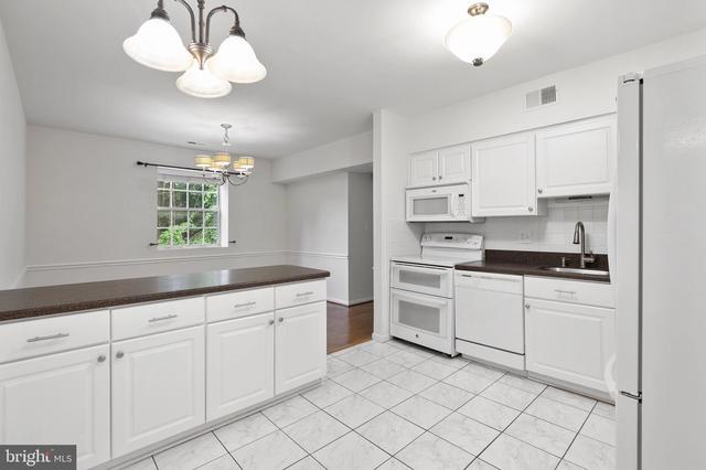 10 Stapleton Ct #202, Lutherville Timonium, MD 21093 | 22 Photos - Movoto