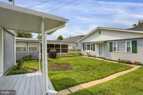 535 Compass Rd, Middle River, MD 21220 | 43 Photos - Movoto