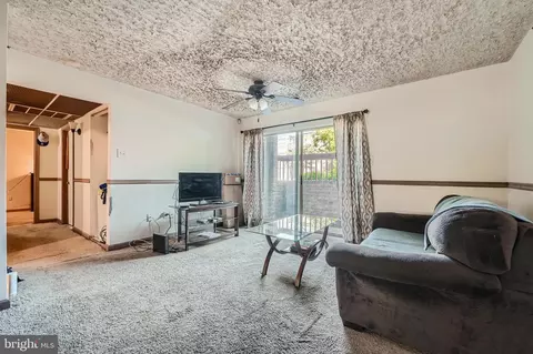 14 Cloverwood Ct #104, Essex, MD 21221 | 16 Photos - Movoto