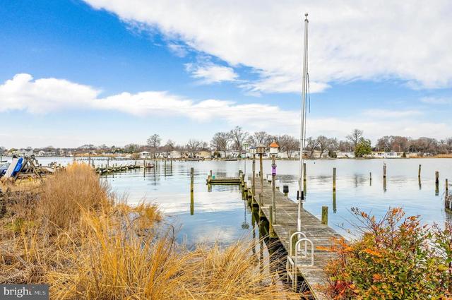 8820 Avenue B, Sparrows Point, MD 21219 | MLS# MDBC2121924 | 31 Photos ...