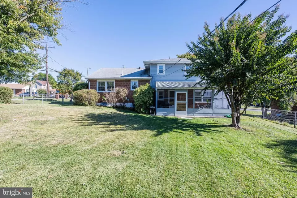 8442 Coco Rd, Rosedale, MD 21237 | 43 Photos - Movoto