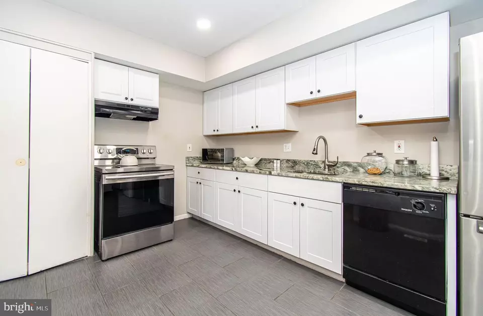 3198 Old Post Dr #11, Pikesville, MD 21208 | MLS# MDBC2149166 | 25 ...