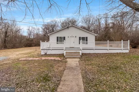 2515 Hallowing Point Rd, Prince Frederick, MD 20678 | 20 Photos - Movoto