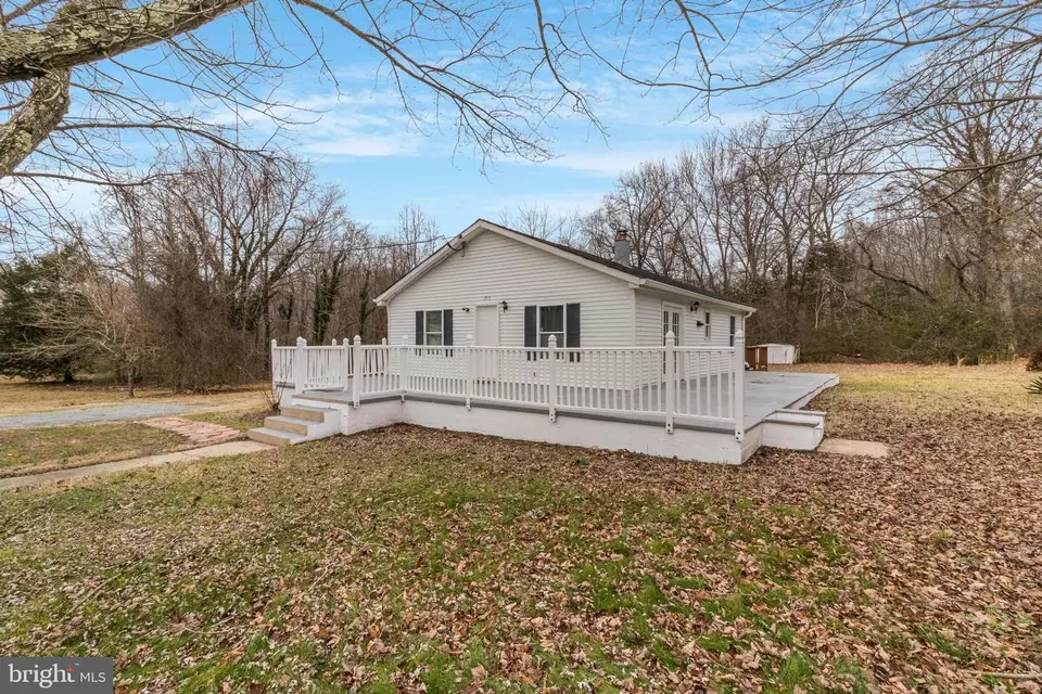 2515 Hallowing Point Rd, Prince Frederick, MD 20678 | 20 Photos - Movoto