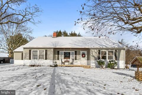 423 Delaware Ave, Elkton, MD 21921 | 25 Photos - Movoto