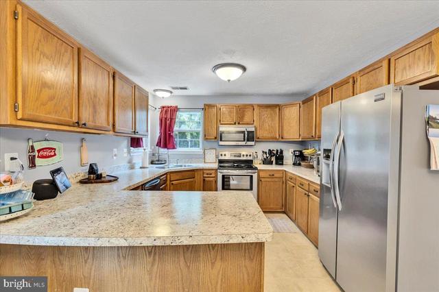 6507 Elk Ct, Waldorf, MD 20603 | 39 Photos - Movoto