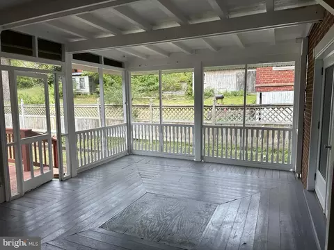 4300 Main, Lineboro, MD 21102 | 16 Photos - Movoto