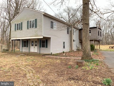 6407 Ford Rd, Frederick, MD 21702 | 19 Photos | MLS #MDFR261656 - Movoto