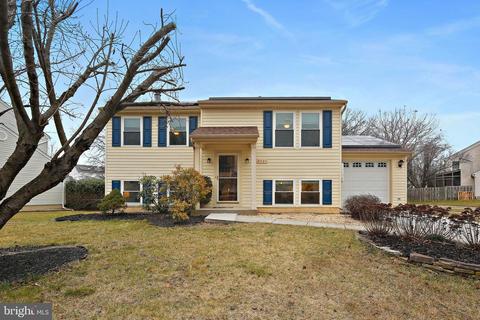 9521 Jeanne Ct, Laurel, MD 20723 | 28 Photos | MLS #MDHW2024618 - Movoto