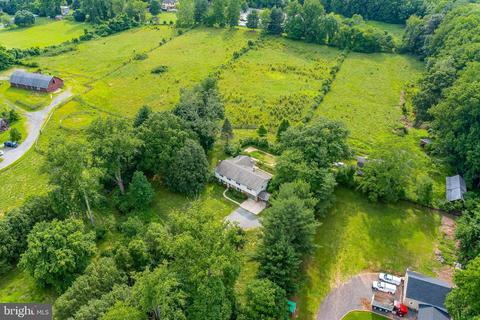 16020 Batson Rd, Spencerville, MD 20868 | 42 Photos - Movoto