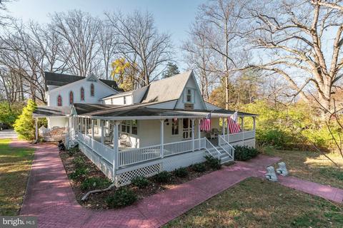 102 Center St, Washington Grove, MD 20880 | 44 Photos - Movoto