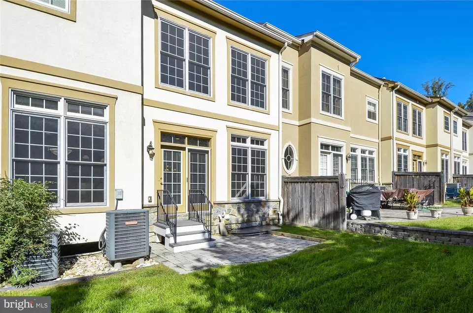 8209 River Quarry Pl, Bethesda, MD 20817 | 54 Photos - Movoto