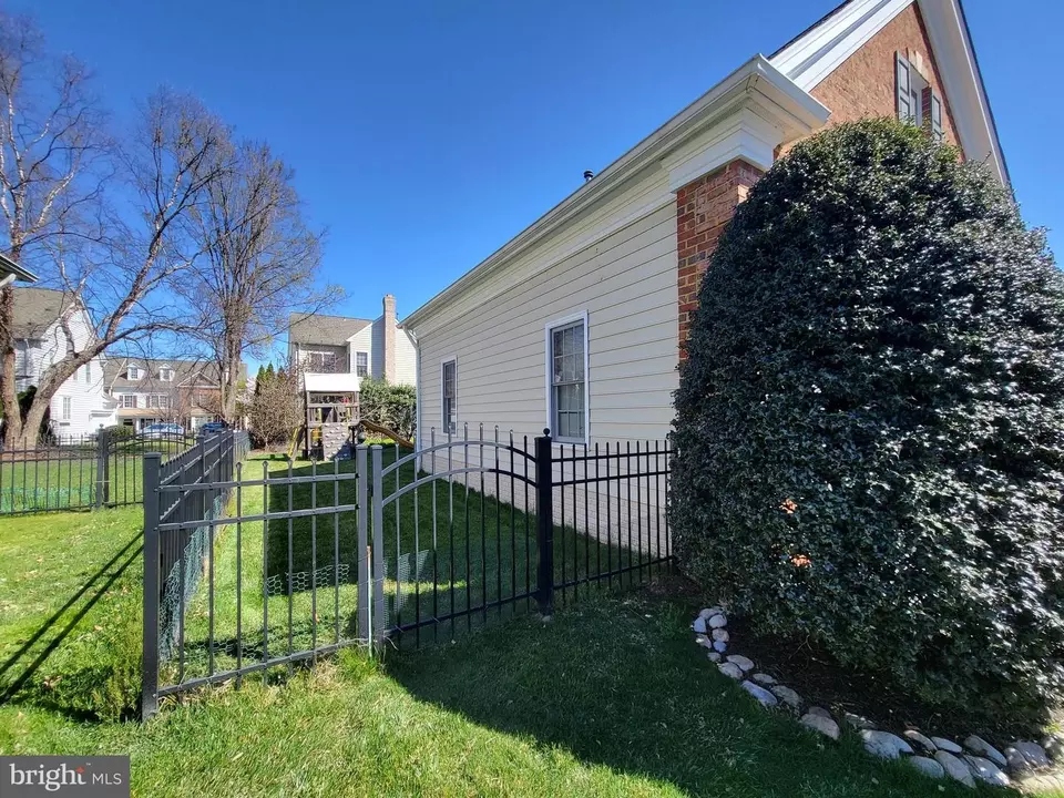 107 Prettyman Dr, Rockville, MD 20850 | 4 Photos - Movoto