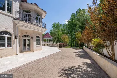 11824 Centurion Way, Potomac, MD 20854 | 108 Photos - Movoto