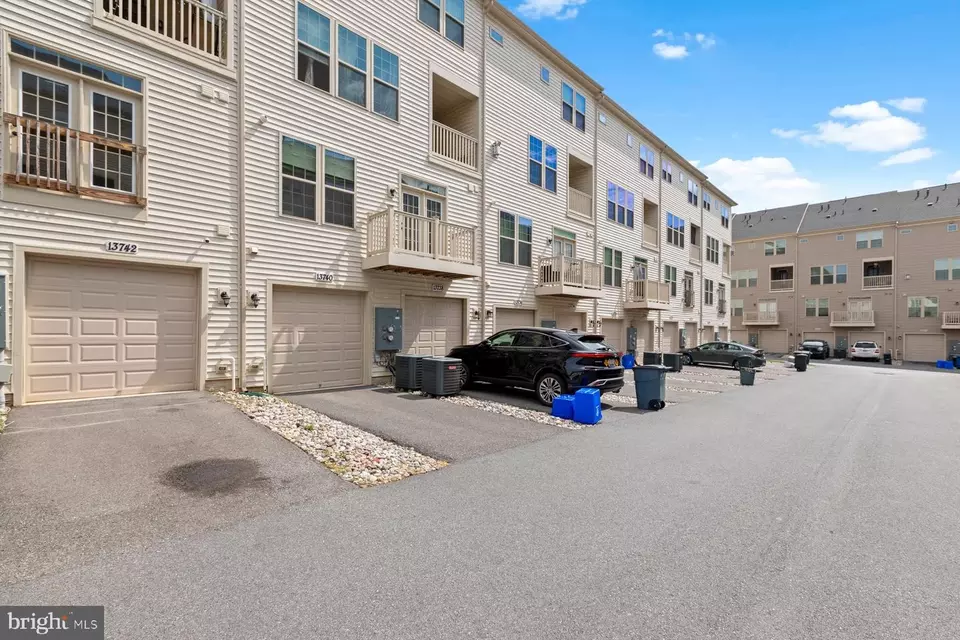 13742 Dovekie Ave #405L, Clarksburg, MD 20871 | 34 Photos - Movoto