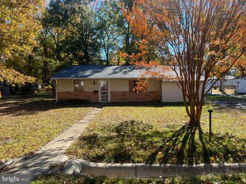 9439 Franklin Ave, Lanham, MD 20706 | 3 Photos | MLS #MDPG2062110 - Movoto