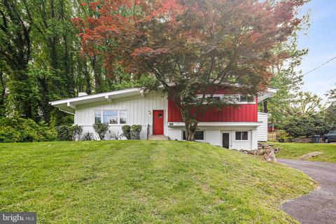 13305 Old Chapel Rd, Bowie, MD 20720 | 32 Photos | MLS #MDPG2076508 ...