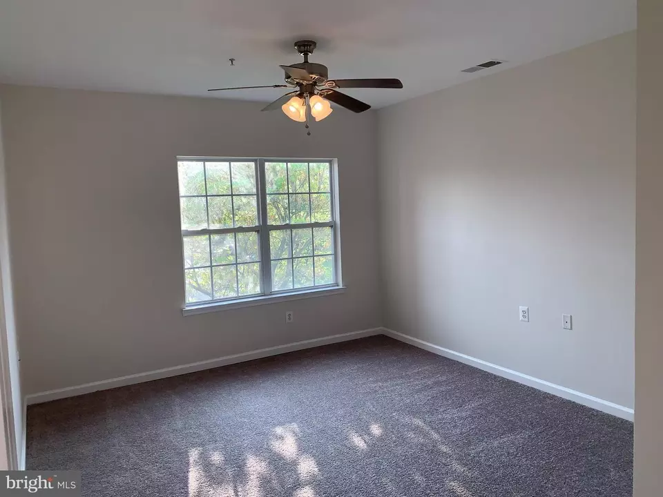 2 Cameron Grove Blvd #204, Upper Marlboro, MD 20774 | 22 Photos - Movoto