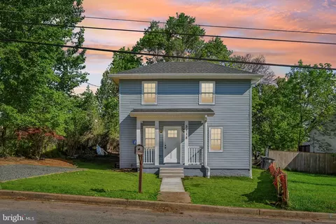 5425 Sheriff Rd, Fairmount Heights, MD 20743 | 1 photo - Movoto