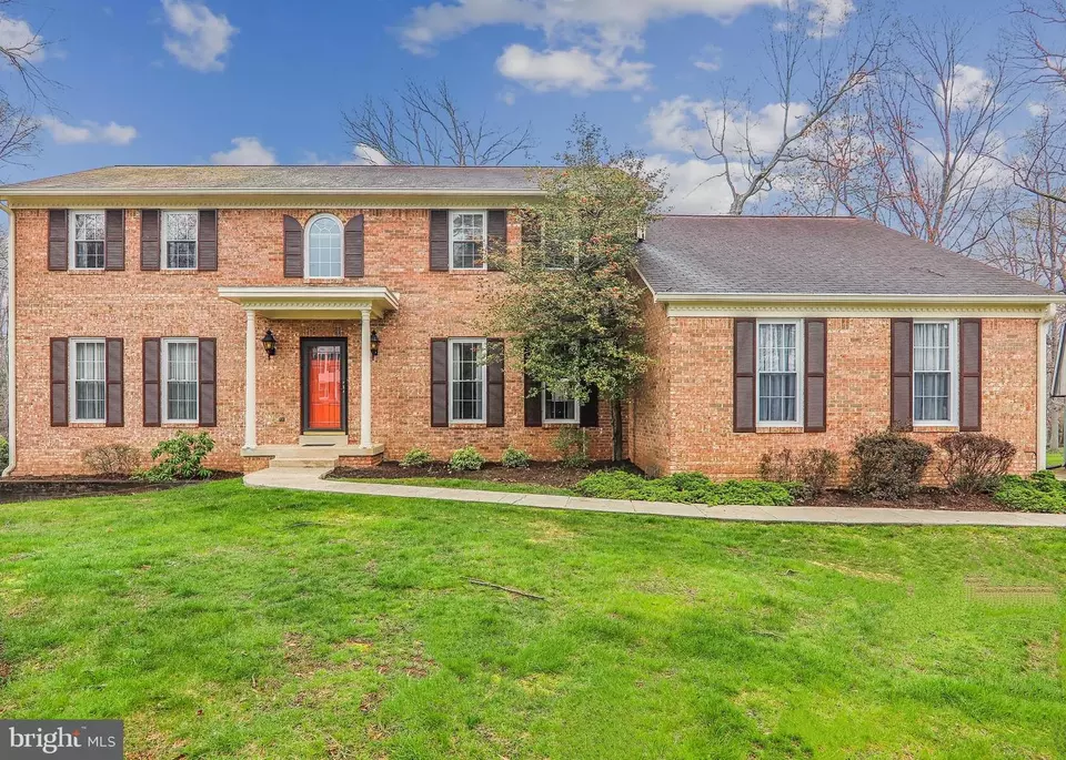 12453 Surrey Circle Dr, Fort Washington, MD 20744 | 34 Photos - Movoto