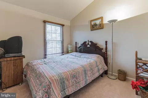 8020 Quill Point Dr, Bowie, MD 20720 | 41 Photos - Movoto