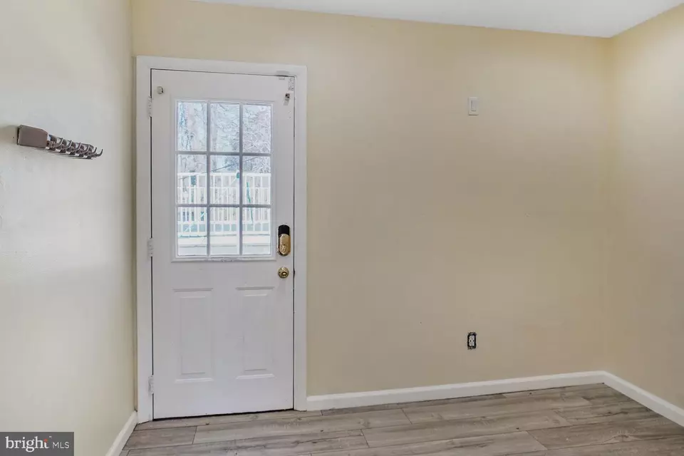 16202 Alderwood Ln, Bowie, MD 20716 | MLS# MDPG2145208 | 28 Photos - Movoto