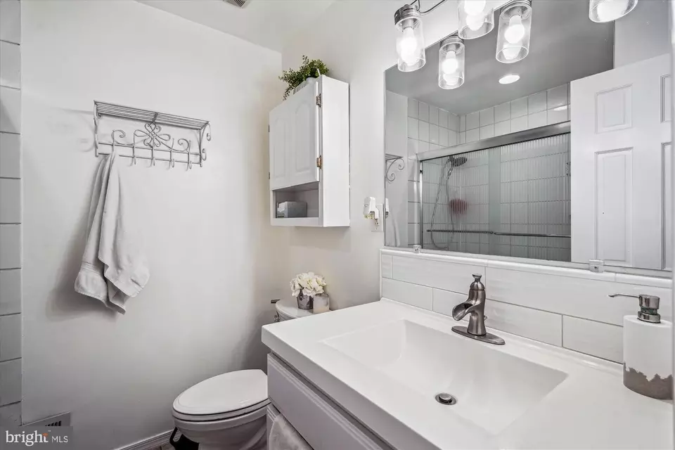 6205 Goodman Rd, Laurel, MD 20707 | MLS# MDPG2158080 | 53 Photos - Movoto