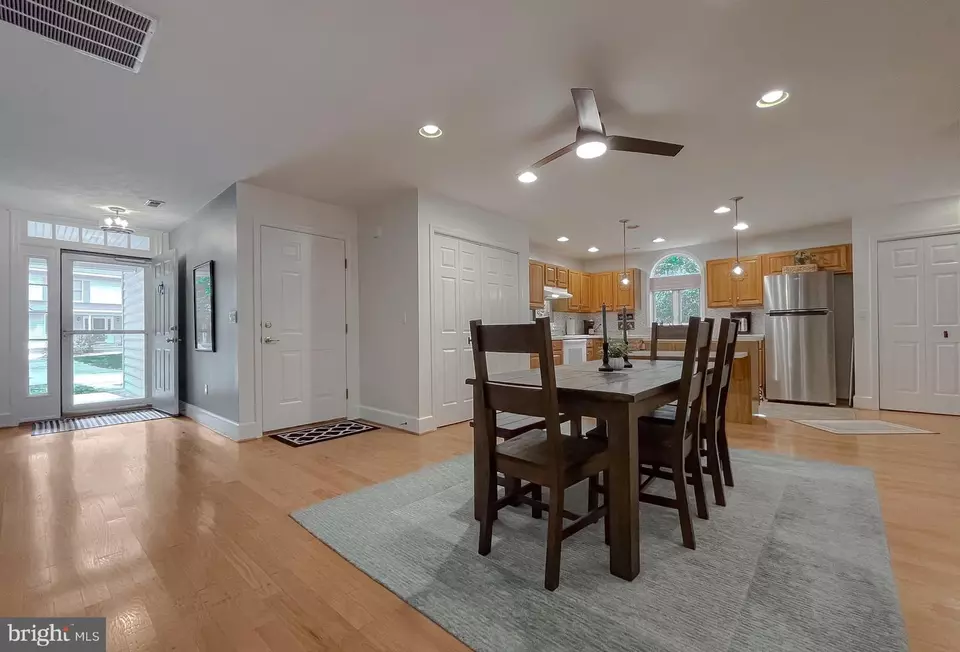 23125 Winterberry Ln, California, MD 20619 | 36 Photos - Movoto