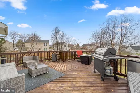 18444 Poffenberger Rd, Hagerstown, MD 21740 | 38 Photos - Movoto