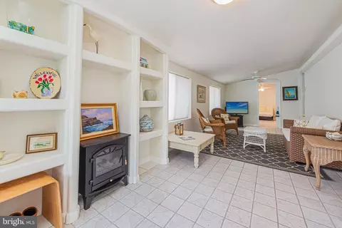 11003 Grays Corner Rd #109, Berlin, MD 21811 | 22 Photos - Movoto