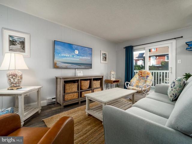 17 72nd St #3 SEAWAY, Ocean City, MD 21842 | 19 Photos - Movoto